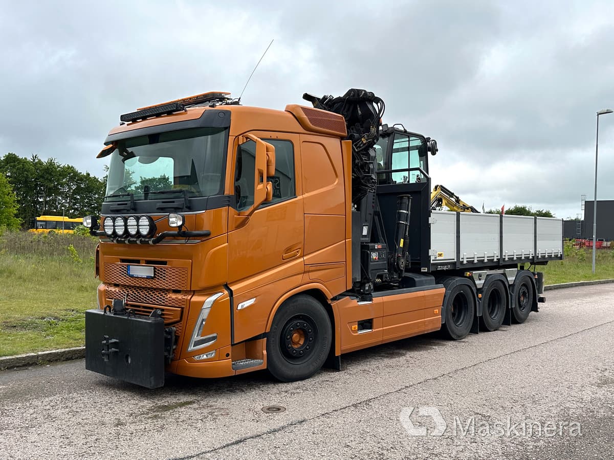 Kranväxlare Volvo FH 84 TR + Lämflak CMT | Maskinera