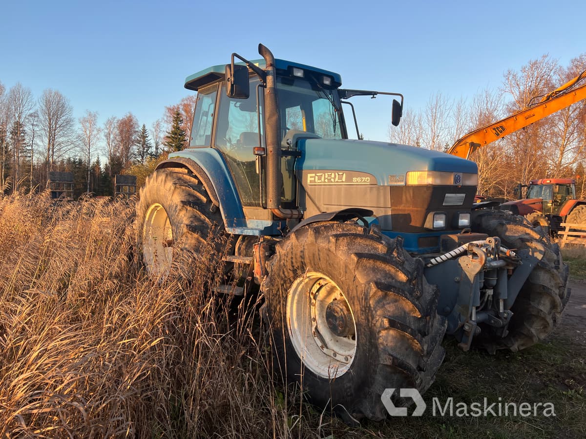 Traktor New Holland Ford 8670 | Maskinera