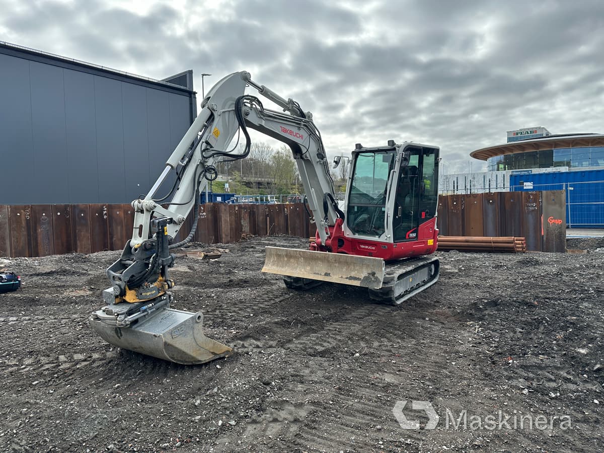 Grävmaskin Takeuchi TB260 med få timmar | Maskinera