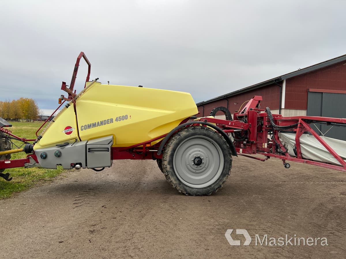 Växtskyddsspruta Hardi Commander 4500 | Maskinera