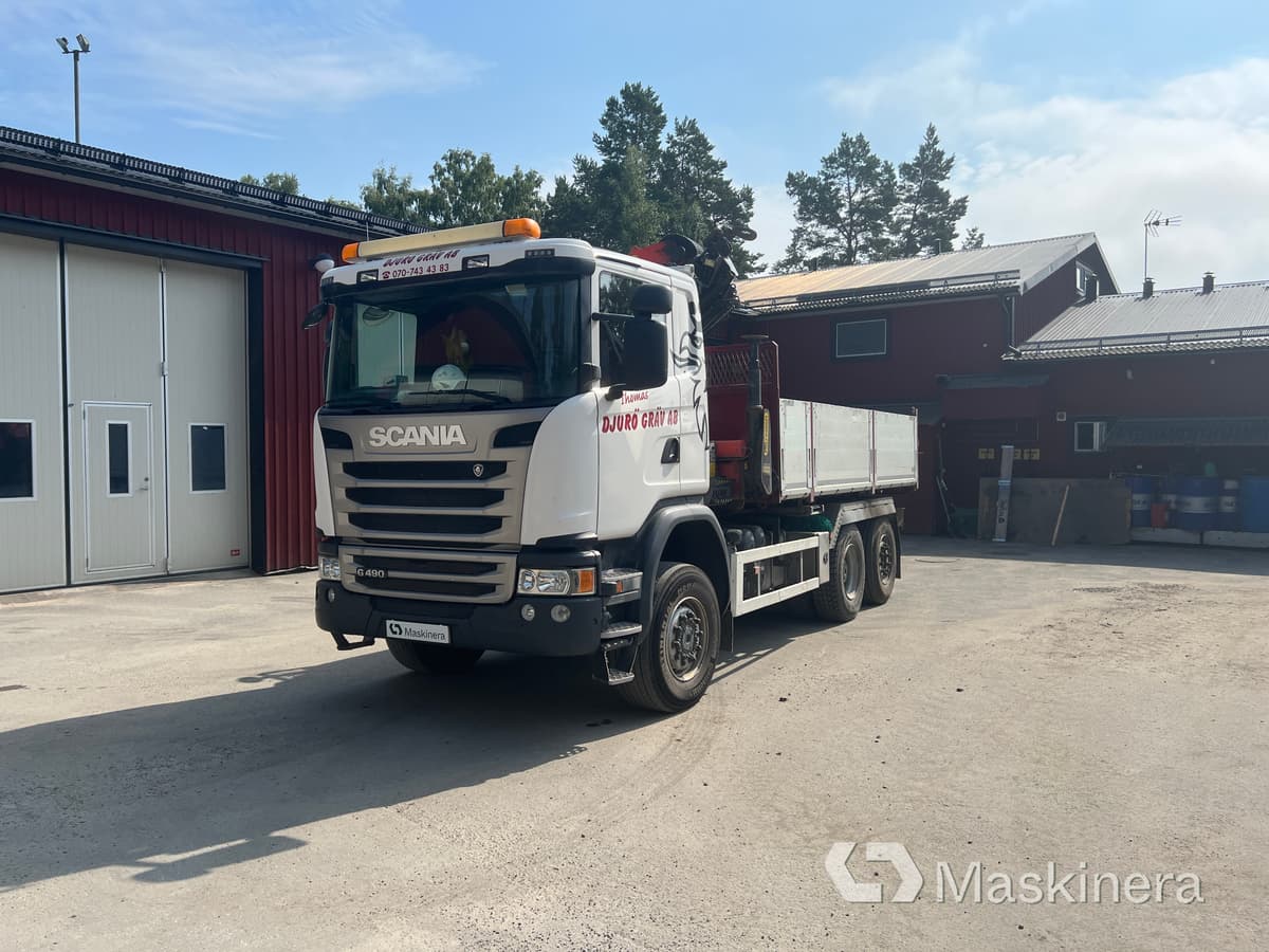Kranbil Scania G490 med tippflak | Maskinera