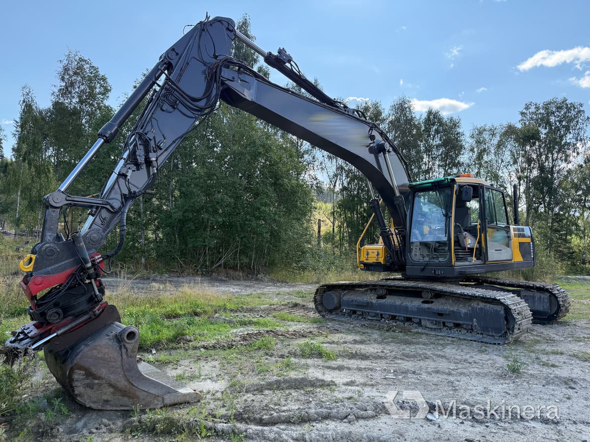 Grävmaskin Volvo EC210CL | Maskinera