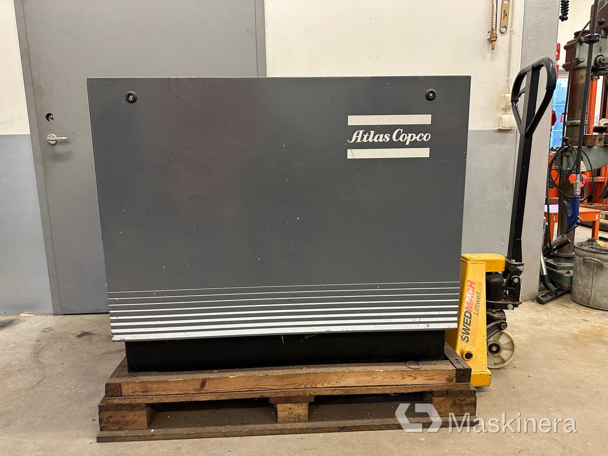 Luftkompressor Atlas Copco GA 15 med luftbehållare | Maskinera
