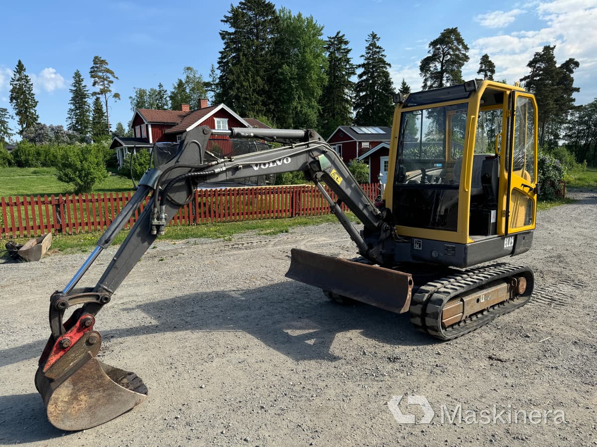 Grävmaskin Volvo EC25 | Maskinera