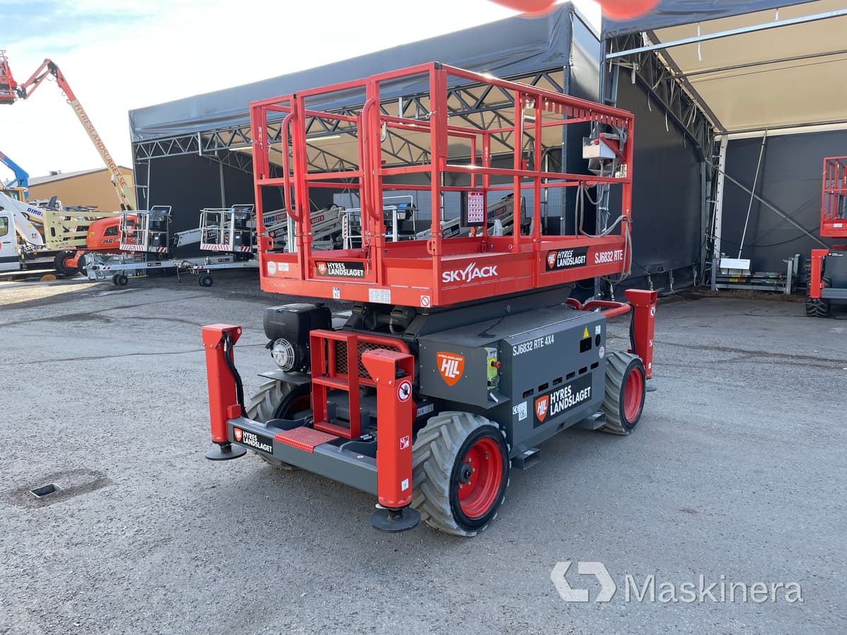 Saxlift Skyjack 6832 RTE Hybrid | Maskinera